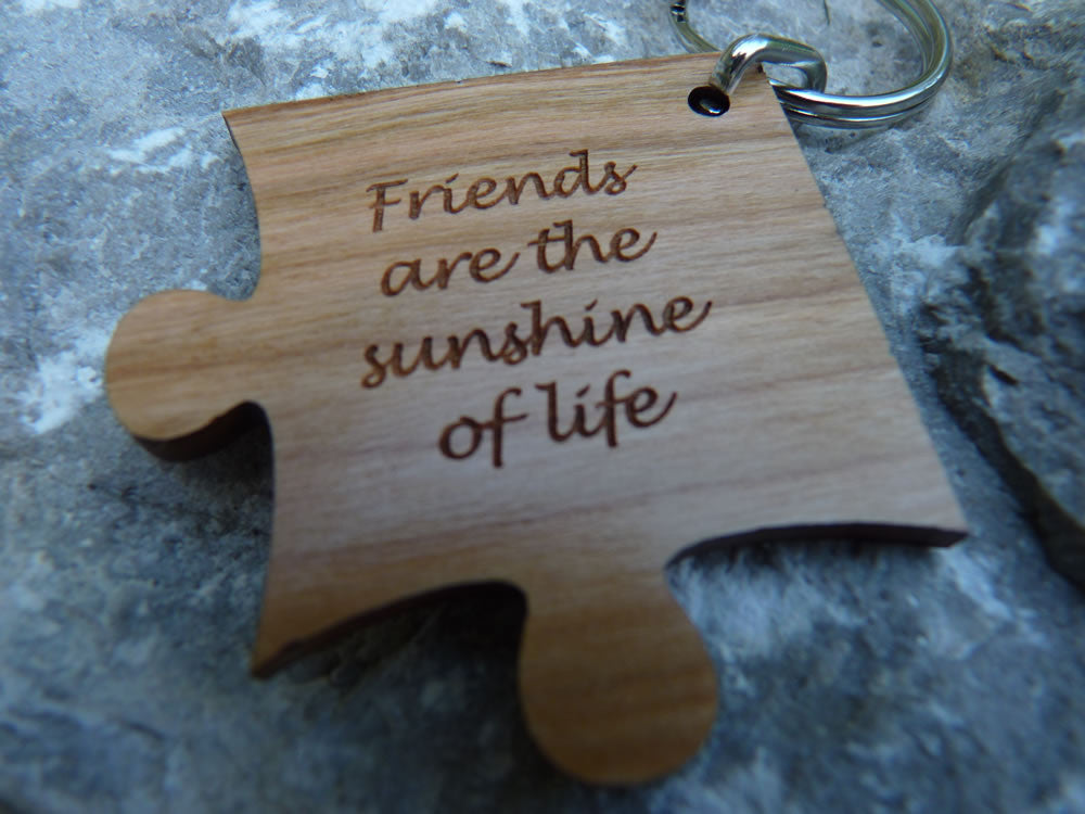 Personalised Wood 4 piece Jigsaw keyring – Personalised Gifts