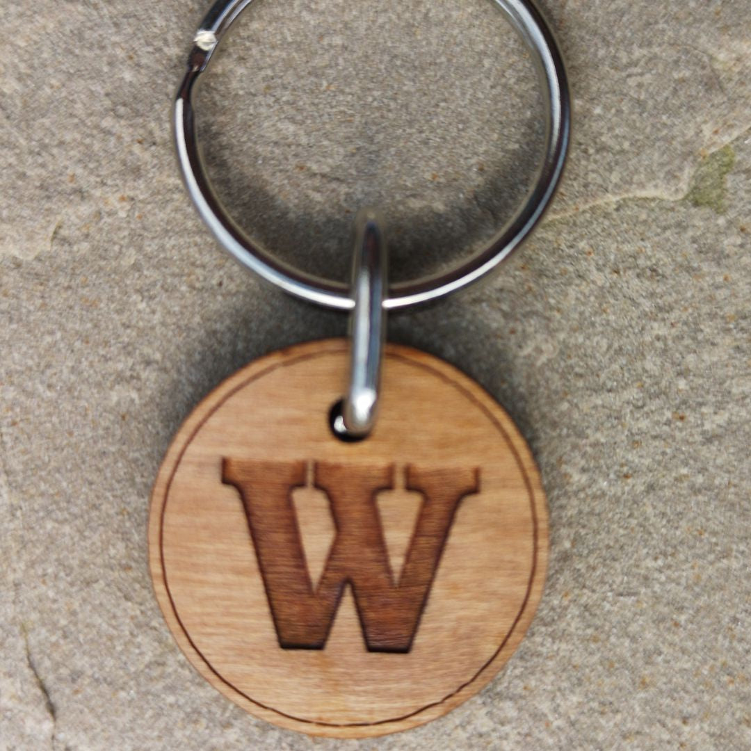 Personalised wooden Keyrings – Personalised Gifts
